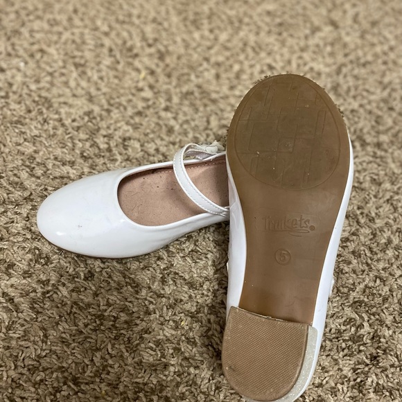 Trinkets | Shoes | Young Ladies White Patton Leather Shoes Really Cute ...